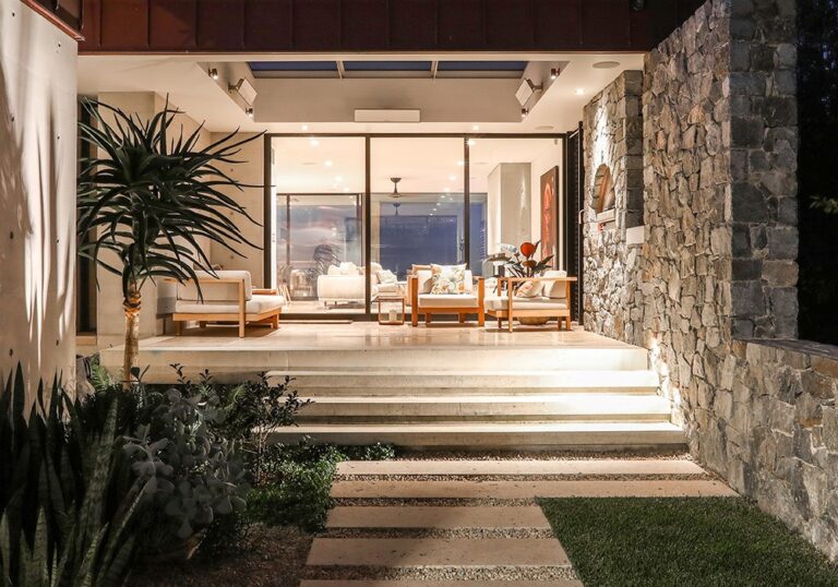 Personalized and Responsive Smart Home Control and Automation By RTI ...