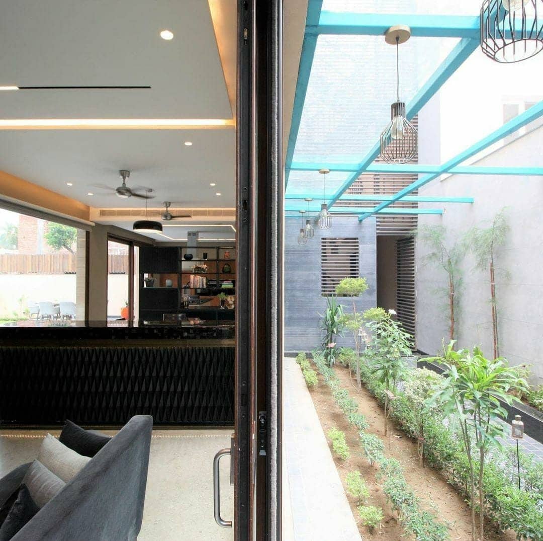 'An Extravagantly Automated Villa, Designed For High Living' - Smart ...