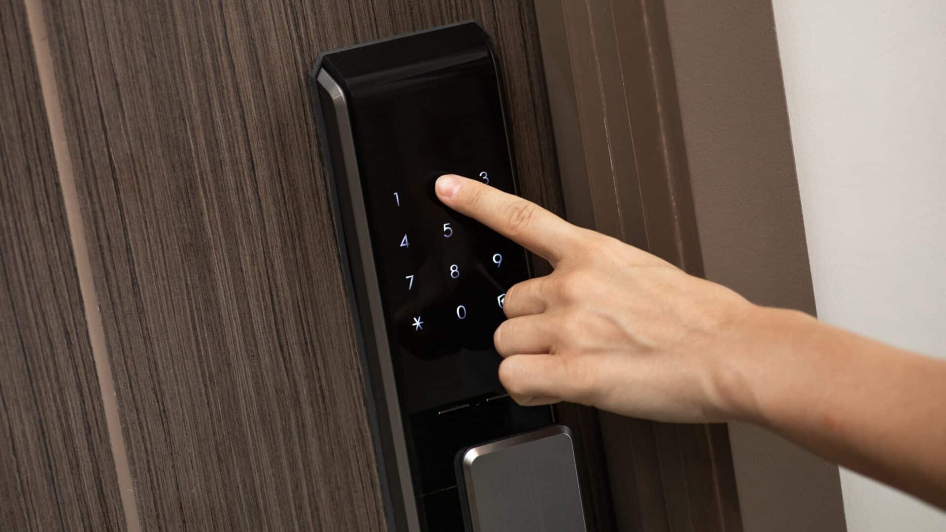 DIY vs. Professional Installation: Which is Right for Your Smart Home Security System? - Smart ...