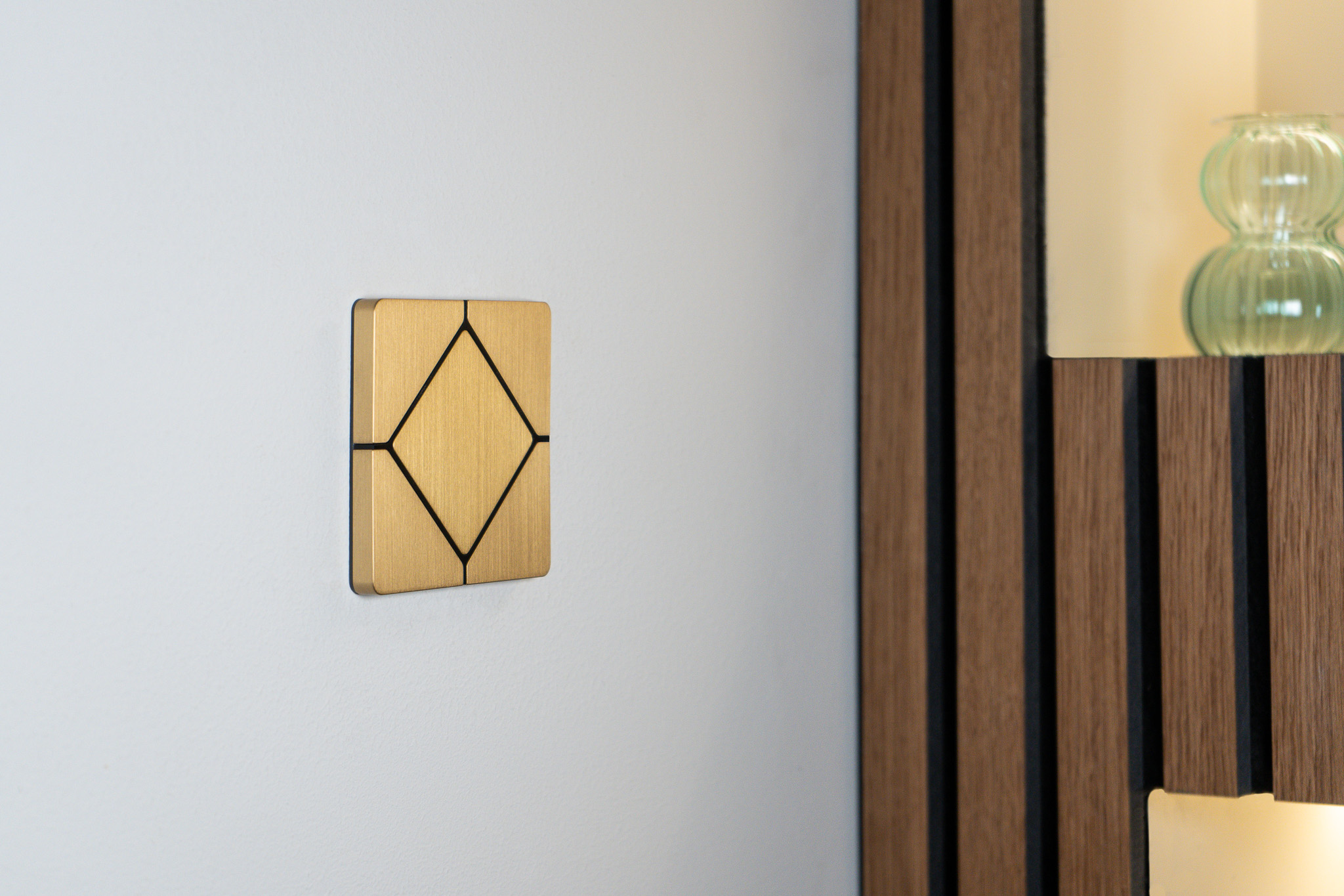 Faradite Launch brand new TAP-5 ORE Keypads - Smart Home World Magazine