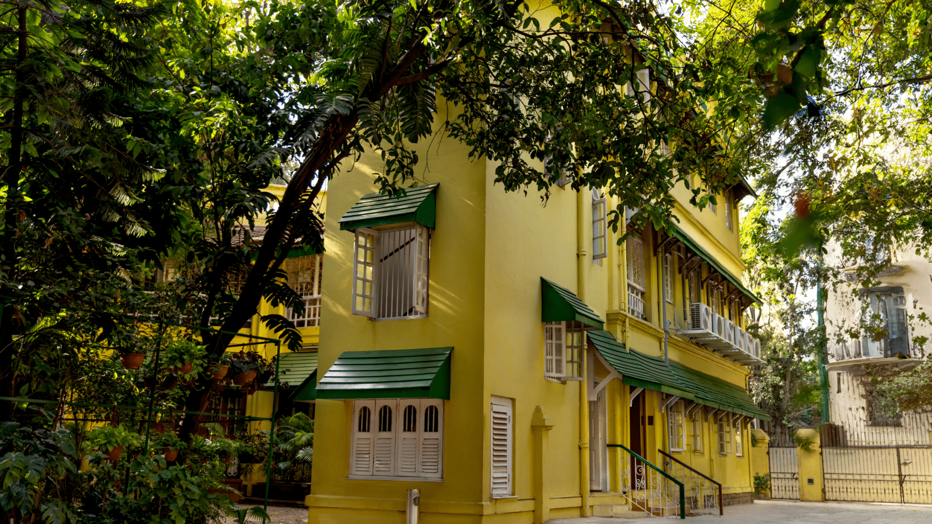 Transforming Old Buildings with Automation and Smart Solutions - Smart ...
